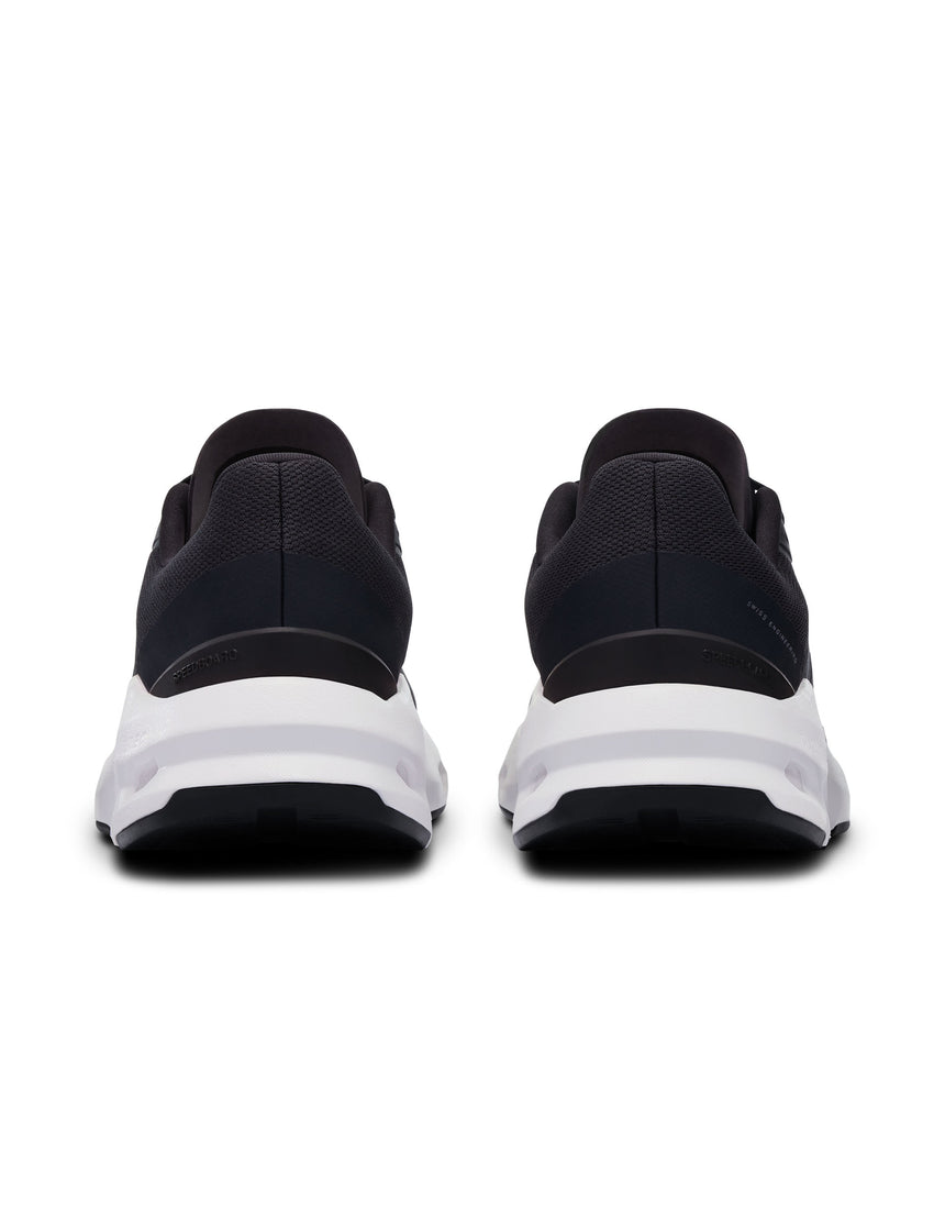 On Running | Cloudpulse - Black/White | The Sports Edit