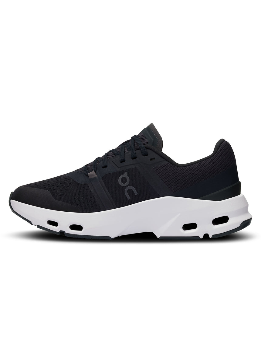 On Running | Cloudpulse - Black/White | The Sports Edit