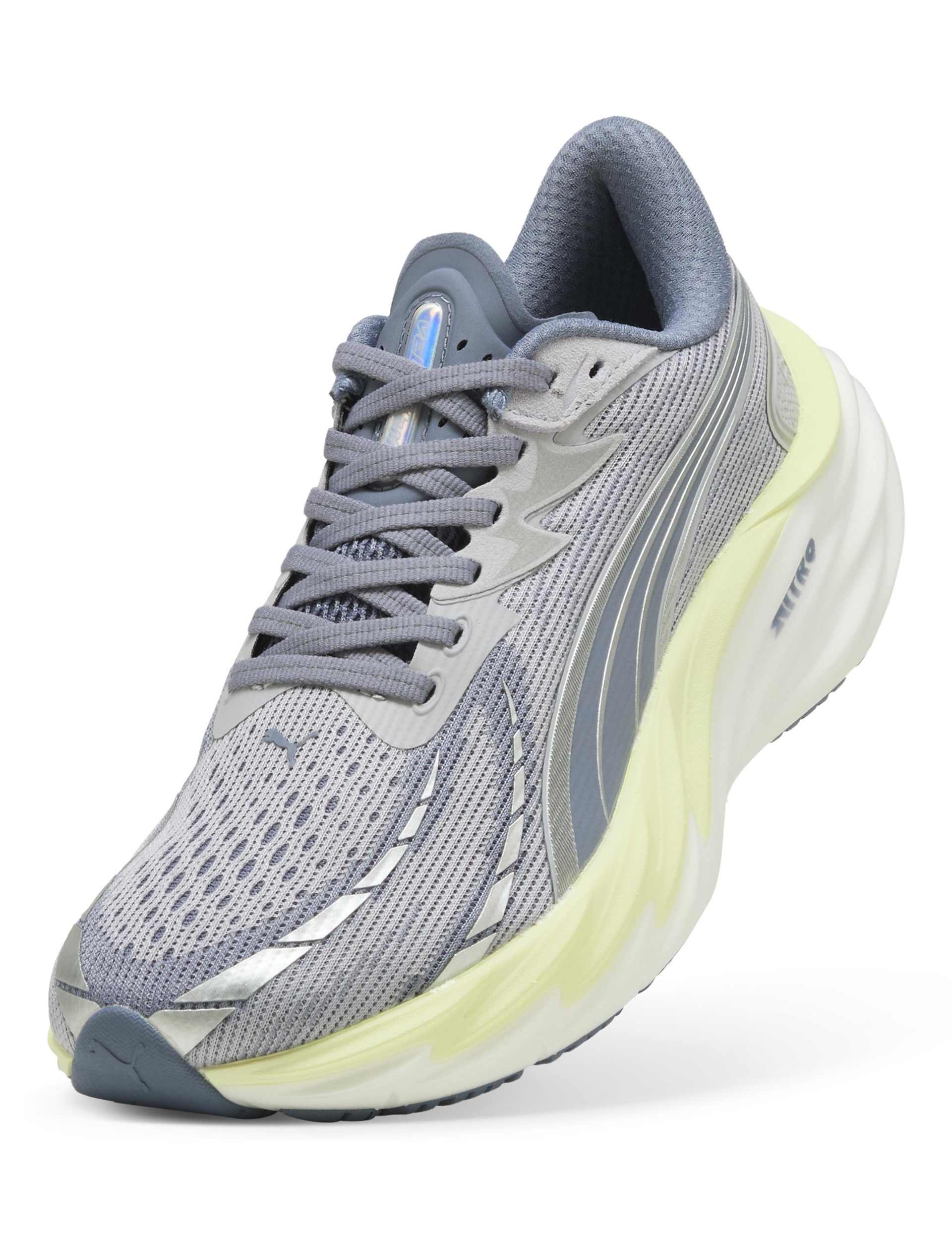 PUMA | Velocity NITRO 4 Shoes - Vibrant Silver/Apple | The Sports Edit