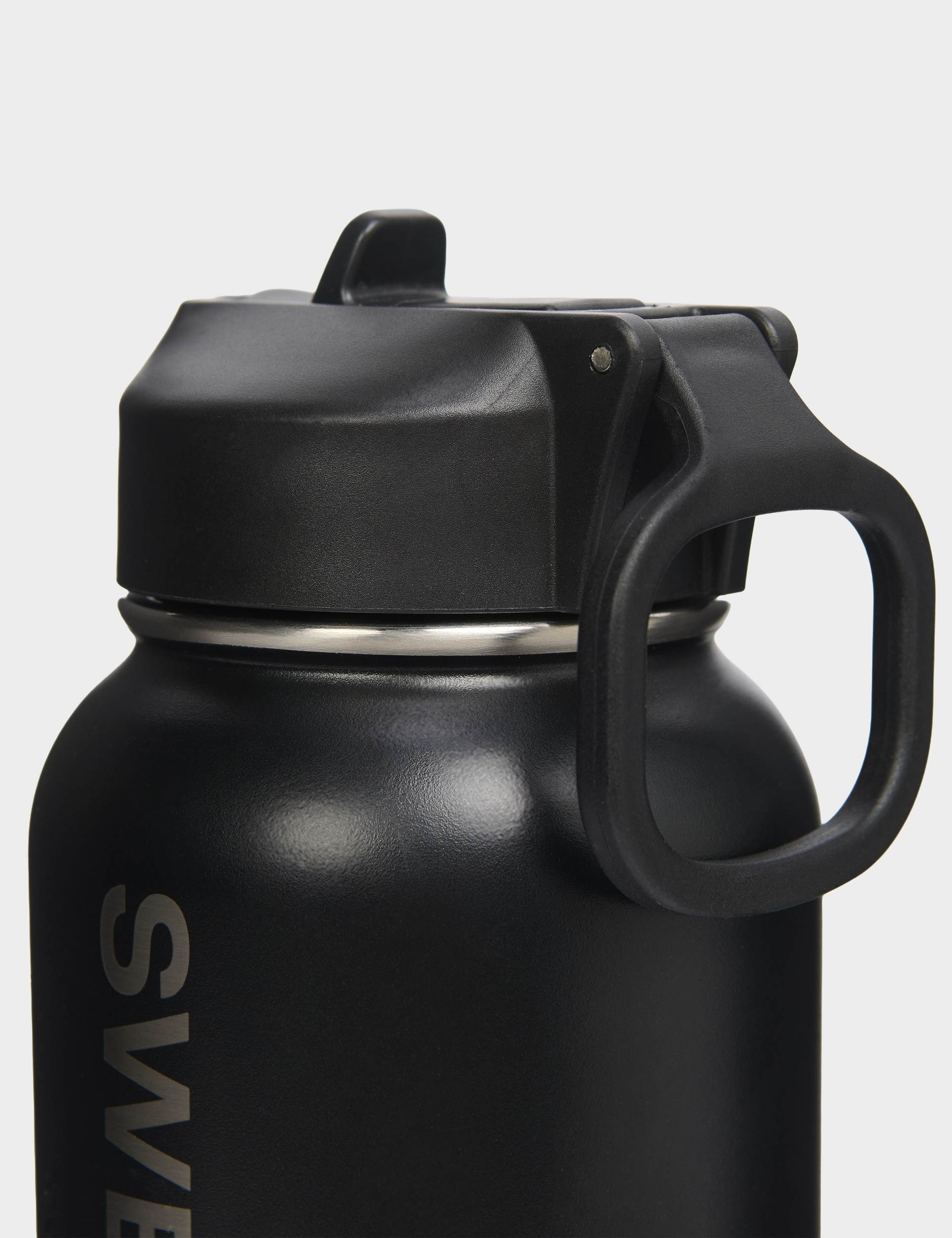 Sweaty Betty | Keep It Chill Water Bottle - Black | The Sports Edit