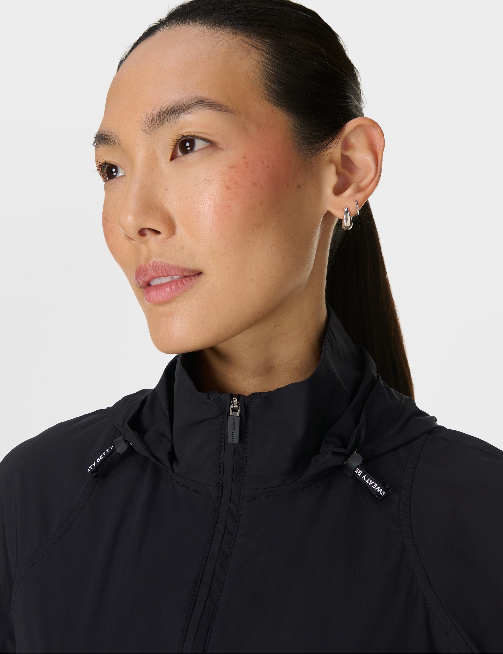 Sweaty Betty | Runners High Packaway Jacket - Black | The Sports Edit