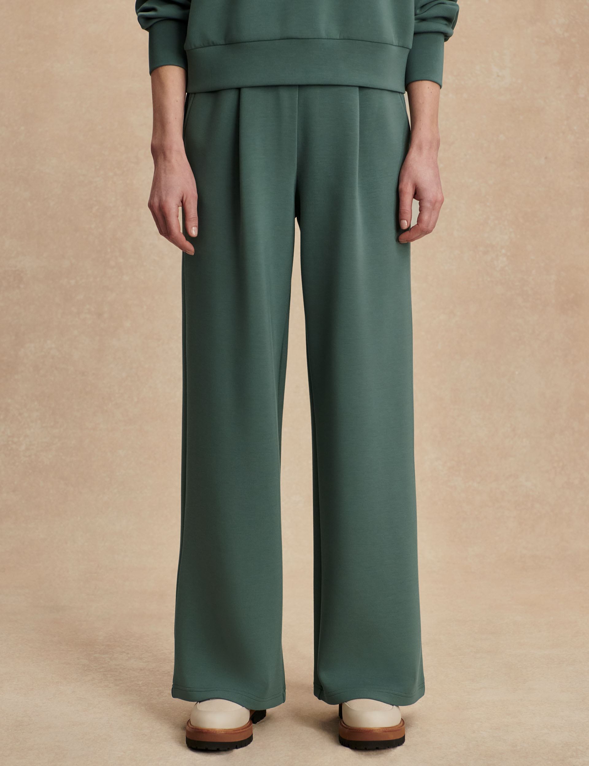 Varley | The Extra Wide Leg Pant 29.5" - Dark Forest | The Sports Edit