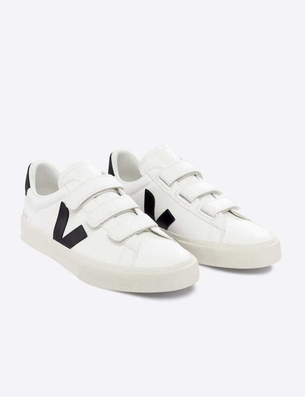 Veja Trainers Sizing | Fit & Size Guide | The Sports Edit