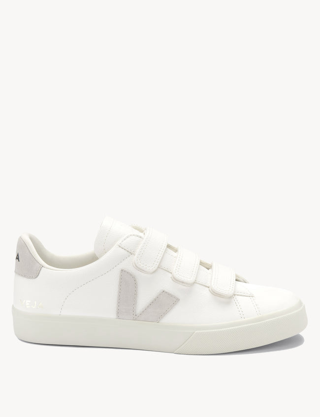 Veja Trainers Sizing | Fit & Size Guide | The Sports Edit