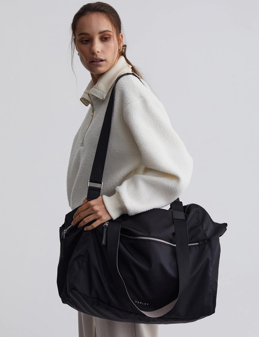 Varley | Montlake Weekend Bag - Black | The Sports Edit